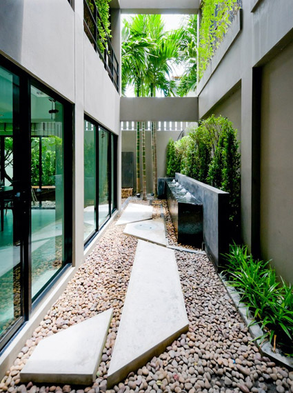 Modern Stepping Path - Singatooling